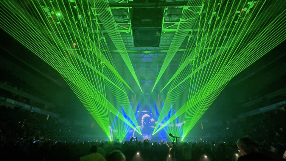TOOL'S STAGE VISUALS